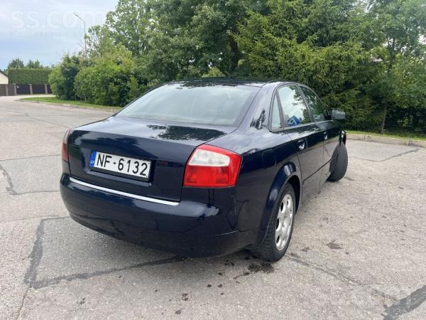 Zils Audi A4 2003 Jelgava, ar dzinēja tilpumu 1.90 L un nobraukumu 271 tūkst. km par 1480 €, foto 3 vietnē AUTOMOTO.COM.LV