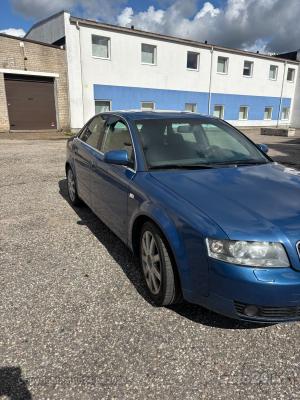 Zils Audi A4 2003 Tallina, ar dzinēja tilpumu 2.50 L un nobraukumu 329 tūkst. km par 950 €, foto  vietnē AUTOMOTO.COM.LV