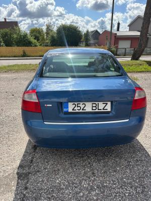 Zils Audi A4 2003 Tallina, ar dzinēja tilpumu 2.50 L un nobraukumu 329 tūkst. km par 950 €, foto 4 vietnē AUTOMOTO.COM.LV