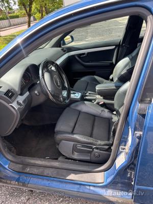 Zils Audi A4 2003 Tallina, ar dzinēja tilpumu 2.50 L un nobraukumu 329 tūkst. km par 950 €, foto 6 vietnē AUTOMOTO.COM.LV