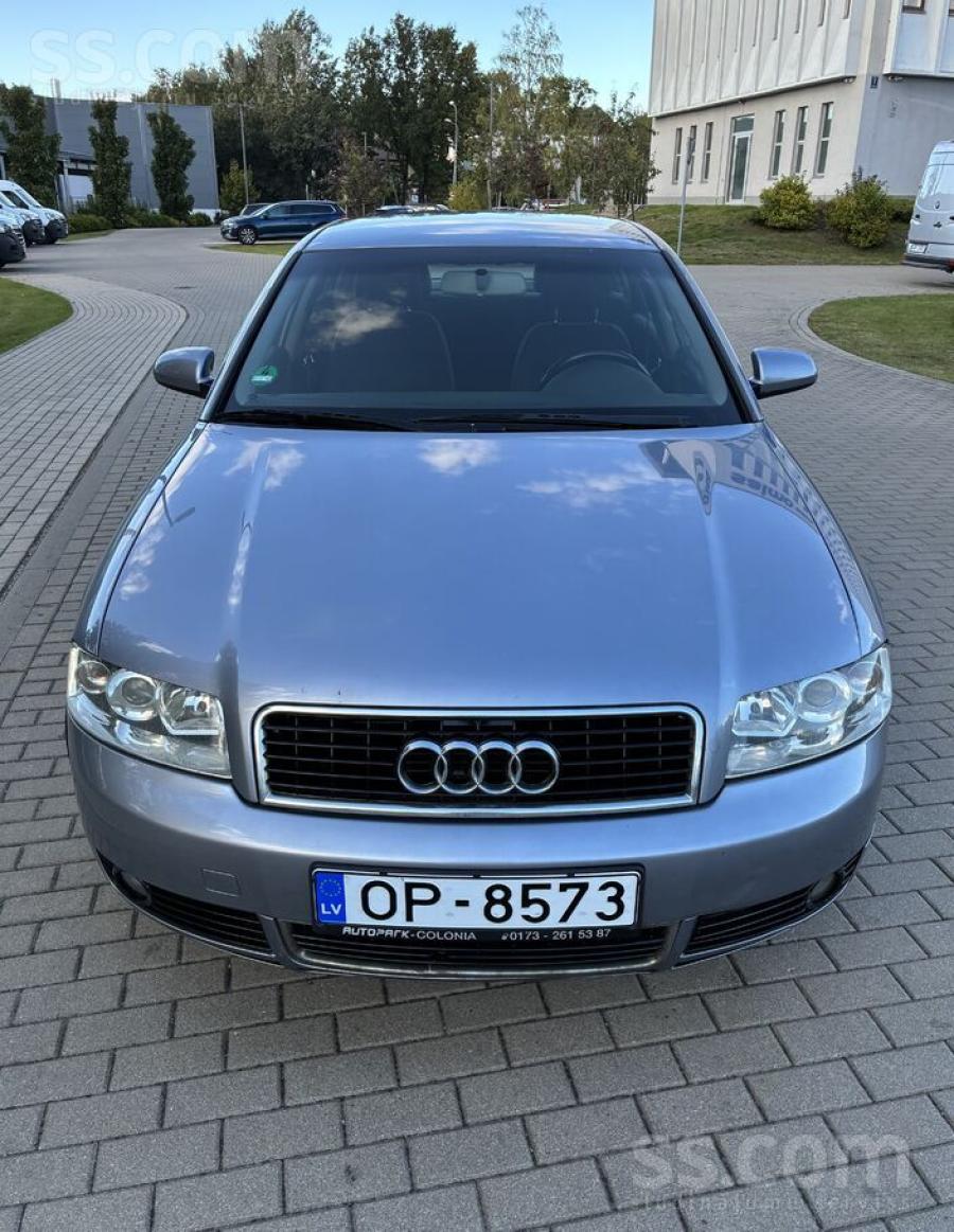 Blue Audi A4 2003 in Riga, with an engine capacity of 1.90 L and mileage of 285 thousand km for 2950 €, photo 4 on AUTOMOTO.COM.LV