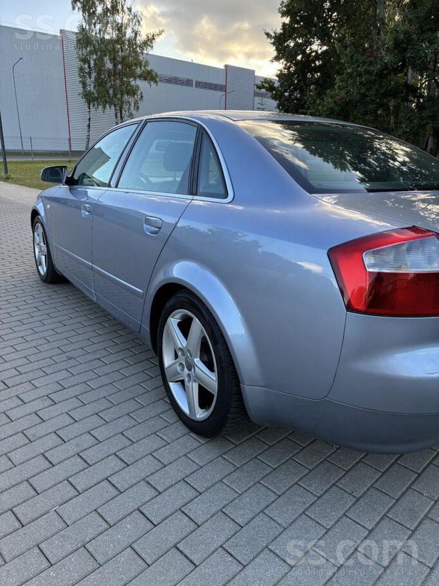 Blue Audi A4 2003 in Riga, with an engine capacity of 1.90 L and mileage of 285 thousand km for 2950 €, photo 9 on AUTOMOTO.COM.LV