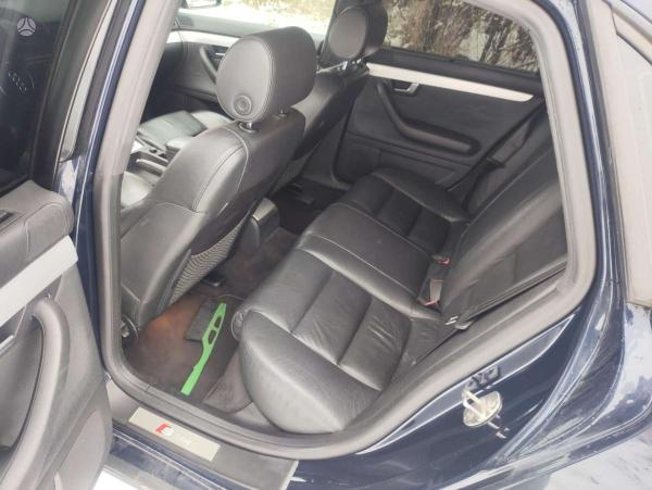 Синий Ауди А4 2004 в Вильнюс, объемом двигателя 2.50 л и пробегом 345 тыс. км за 2400 €, фото 5 на AUTOMOTO.COM.LV