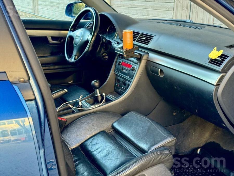 Zils Audi A4 2004 Jelgava, ar dzinēja tilpumu 1.90 L un nobraukumu 395 tūkst. km par 1800 €, foto 11 vietnē AUTOMOTO.COM.LV