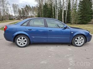 Blue Audi A4 2004 in Riga, with an engine capacity of 3.00 L and mileage of 178 thousand km for 3200 €, photo 5 on AUTOMOTO.COM.LV