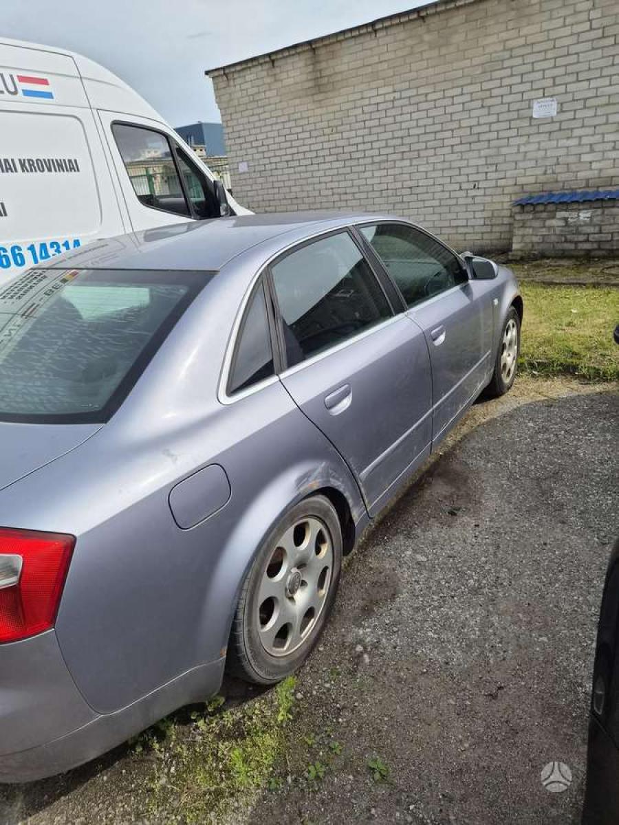 Zils Audi A4 2004 Kauņa, ar dzinēja tilpumu 0.00 L un nobraukumu 35 tūkst. km par 350 €, foto 4 vietnē AUTOMOTO.COM.LV