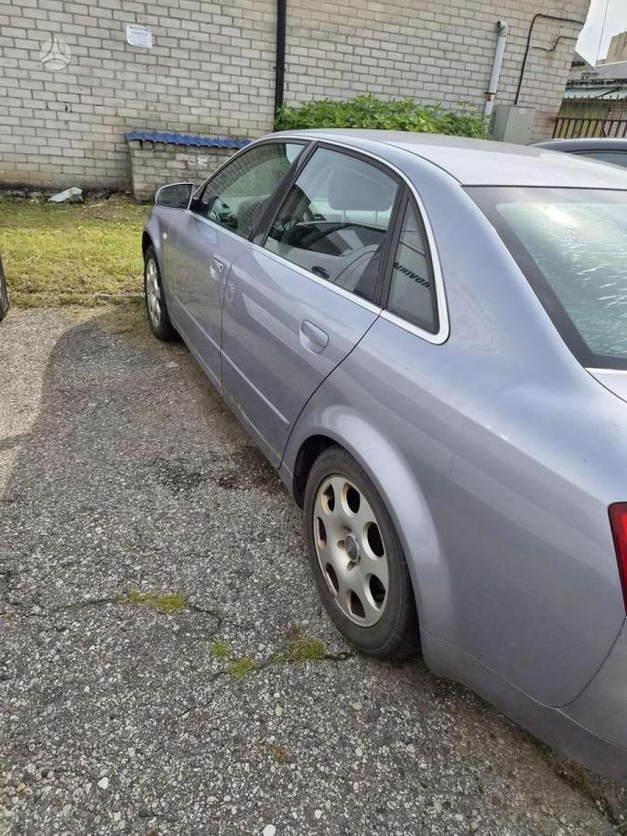 Zils Audi A4 2004 Kauņa, ar dzinēja tilpumu 0.00 L un nobraukumu 35 tūkst. km par 350 €, foto 5 vietnē AUTOMOTO.COM.LV