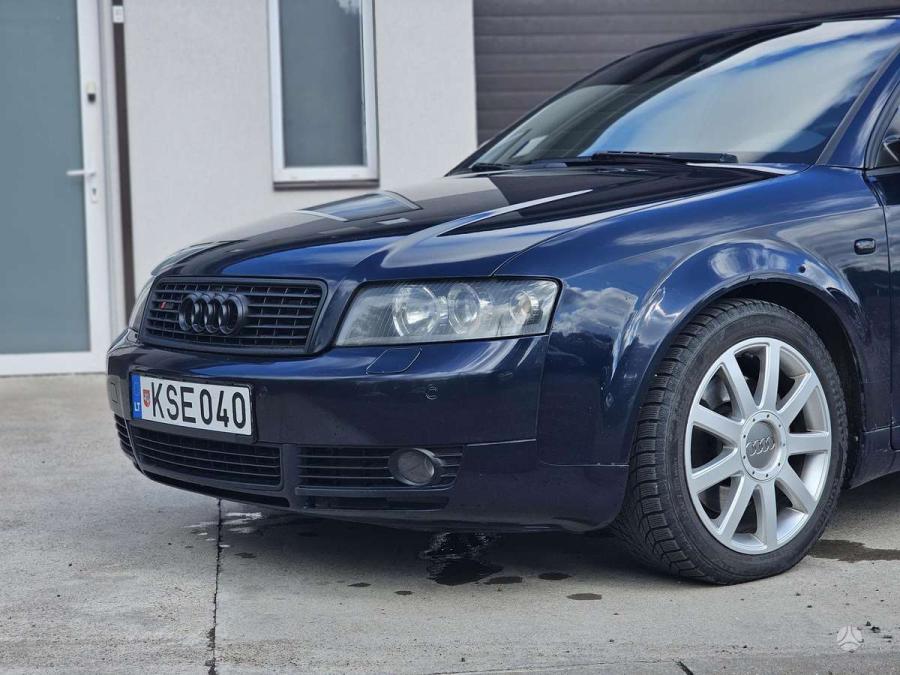 Blue Audi A4 2004 in Vilnius, with an engine capacity of 2.50 L and mileage of 350 thousand km for 3200 €, photo 7 on AUTOMOTO.COM.LV