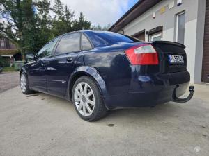 Blue Audi A4 2004 in Vilnius, with an engine capacity of 2.50 L and mileage of 350 thousand km for 3200 €, photo 12 on AUTOMOTO.COM.LV