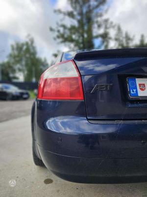Blue Audi A4 2004 in Vilnius, with an engine capacity of 2.50 L and mileage of 350 thousand km for 3200 €, photo 14 on AUTOMOTO.COM.LV