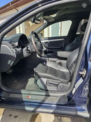 Blue Audi A4 2004 in Vilnius, with an engine capacity of 2.50 L and mileage of 350 thousand km for 3200 €, photo 30 on AUTOMOTO.COM.LV