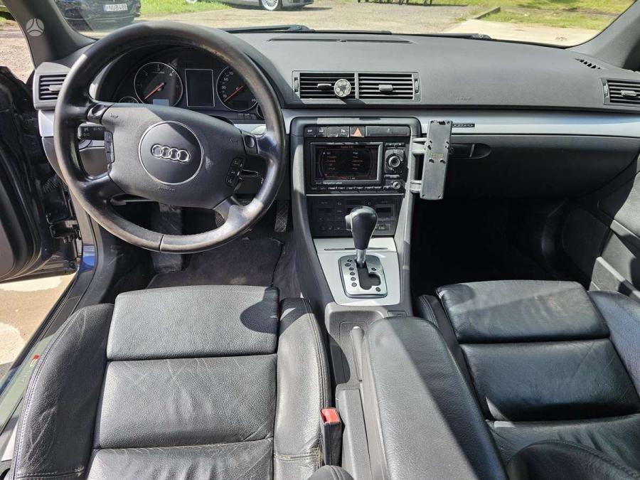Blue Audi A4 2004 in Vilnius, with an engine capacity of 2.50 L and mileage of 350 thousand km for 3200 €, photo 33 on AUTOMOTO.COM.LV