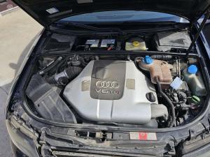 Blue Audi A4 2004 in Vilnius, with an engine capacity of 2.50 L and mileage of 350 thousand km for 3200 €, photo 41 on AUTOMOTO.COM.LV