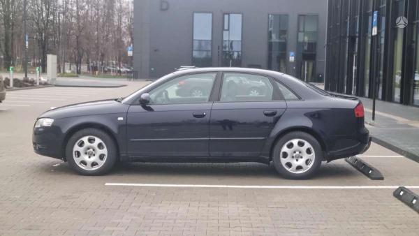 Zils Audi A4 2005 Viļņa, ar dzinēja tilpumu 2.97 L un nobraukumu 297 tūkst. km par 3300 €, foto 2 vietnē AUTOMOTO.COM.LV