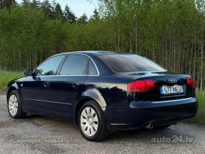 Zils Audi A4 2005 Tallina, ar dzinēja tilpumu 1.60 L un nobraukumu 245 tūkst. km par 2290 €, foto 7 vietnē AUTOMOTO.COM.LV