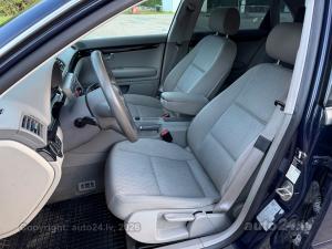 Zils Audi A4 2005 Tallina, ar dzinēja tilpumu 1.60 L un nobraukumu 245 tūkst. km par 2290 €, foto 11 vietnē AUTOMOTO.COM.LV