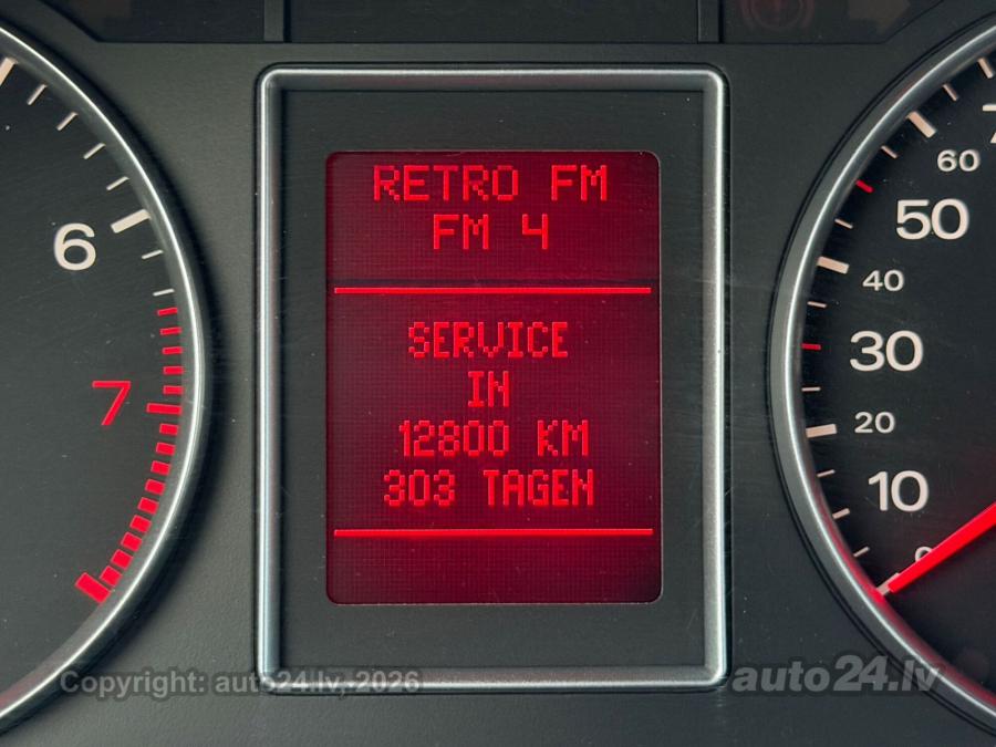 Zils Audi A4 2005 Tallina, ar dzinēja tilpumu 1.60 L un nobraukumu 245 tūkst. km par 2290 €, foto 22 vietnē AUTOMOTO.COM.LV