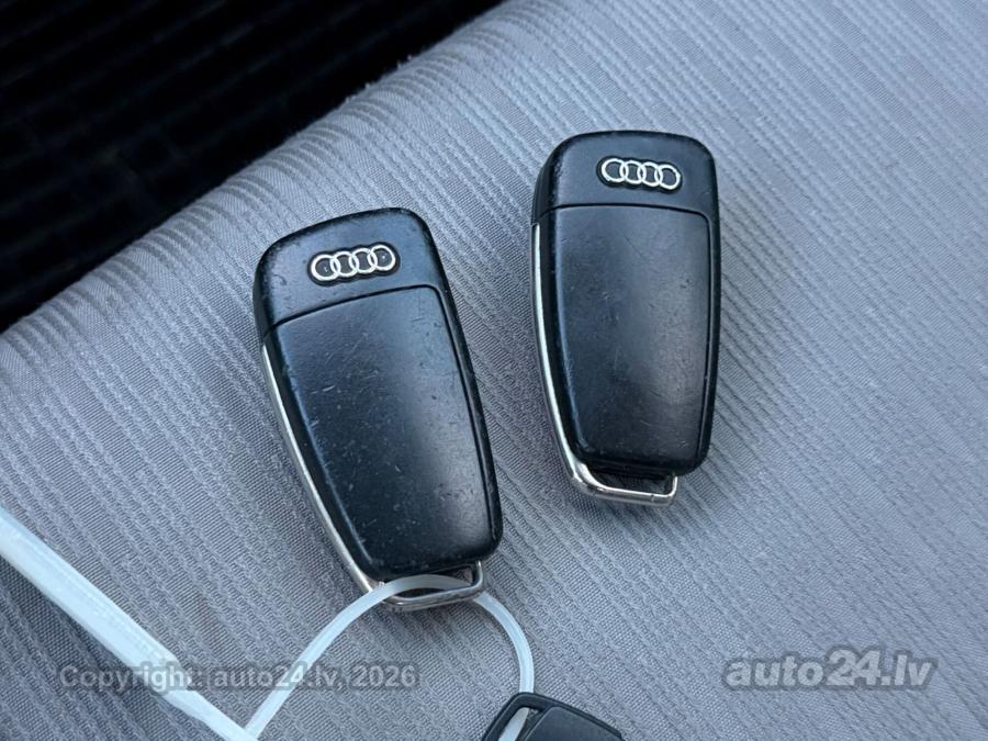 Zils Audi A4 2005 Tallina, ar dzinēja tilpumu 1.60 L un nobraukumu 245 tūkst. km par 2290 €, foto 25 vietnē AUTOMOTO.COM.LV