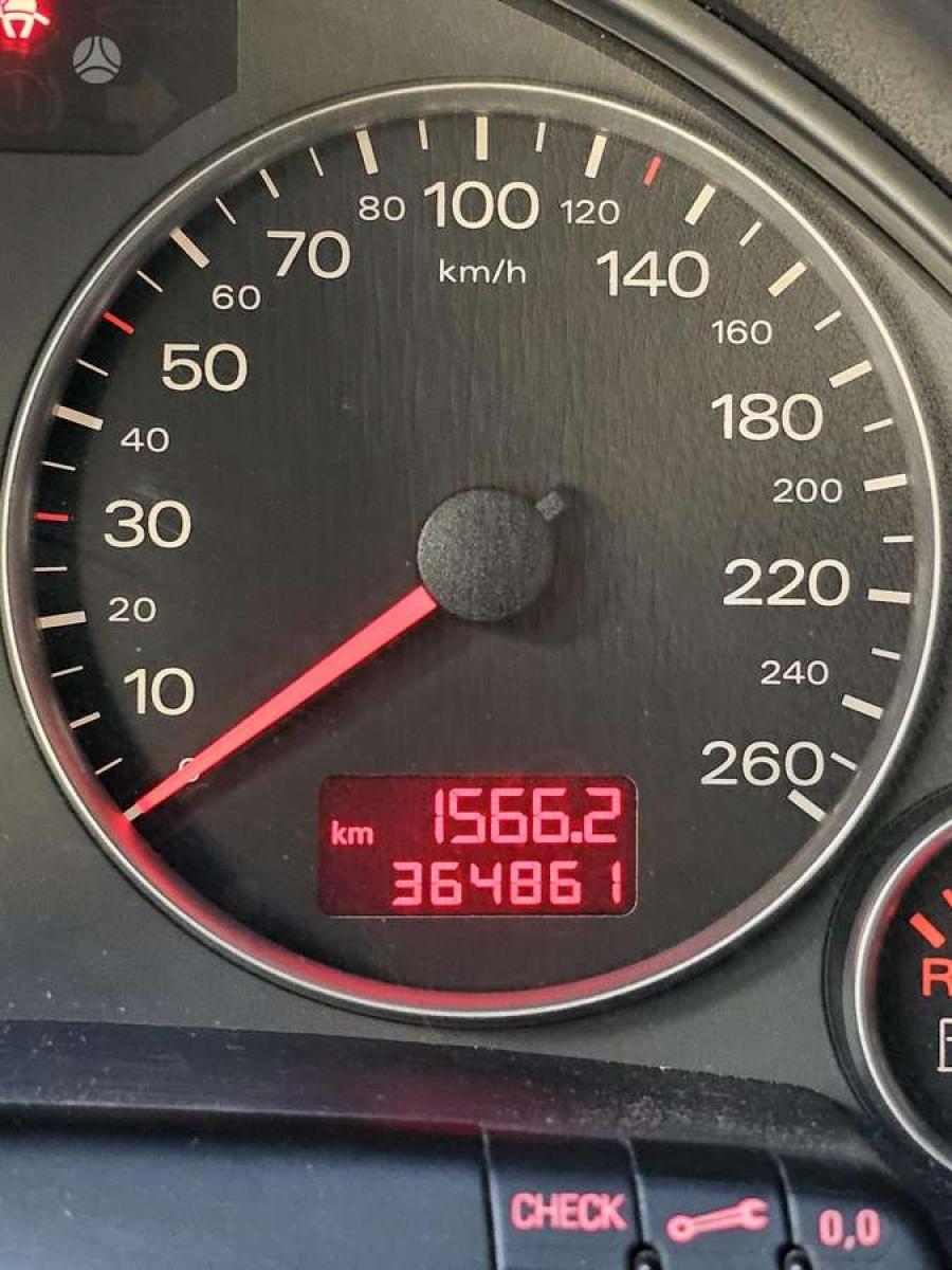 Zils Audi A4 2005 Kauņa, ar dzinēja tilpumu 2.50 L un nobraukumu 365 tūkst. km par 2400 €, foto 13 vietnē AUTOMOTO.COM.LV