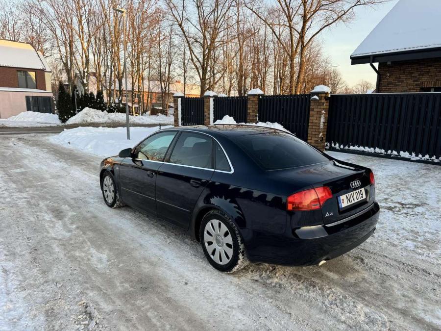 Zils Audi A4 2006 Klaipėda, ar dzinēja tilpumu 2.70 L un nobraukumu 297 tūkst. km par 2100 €, foto 7 vietnē AUTOMOTO.COM.LV