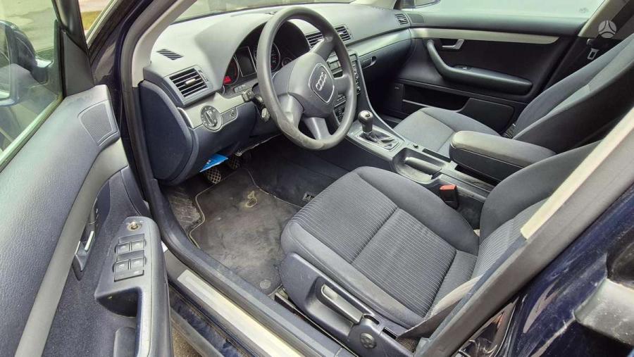 Zils Audi A4 2006 Viļņa, ar dzinēja tilpumu 2.70 L un nobraukumu 265 tūkst. km par 1900 €, foto 9 vietnē AUTOMOTO.COM.LV