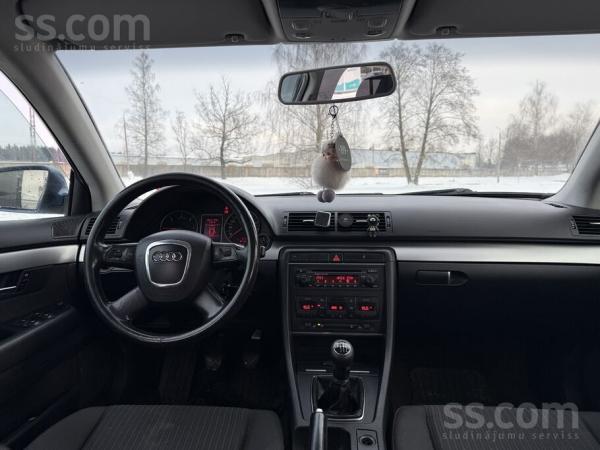 Zils Audi A4 2006 Rīga, ar dzinēja tilpumu 2.00 L un nobraukumu 350 tūkst. km par 2400 €, foto 7 vietnē AUTOMOTO.COM.LV