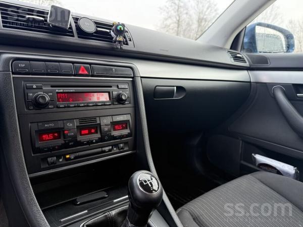 Zils Audi A4 2006 Rīga, ar dzinēja tilpumu 2.00 L un nobraukumu 350 tūkst. km par 2400 €, foto 10 vietnē AUTOMOTO.COM.LV