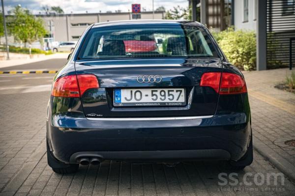 Zils Audi A4 2006 Rīga, ar dzinēja tilpumu 2.00 L un nobraukumu 189 tūkst. km par 2990 €, foto 5 vietnē AUTOMOTO.COM.LV