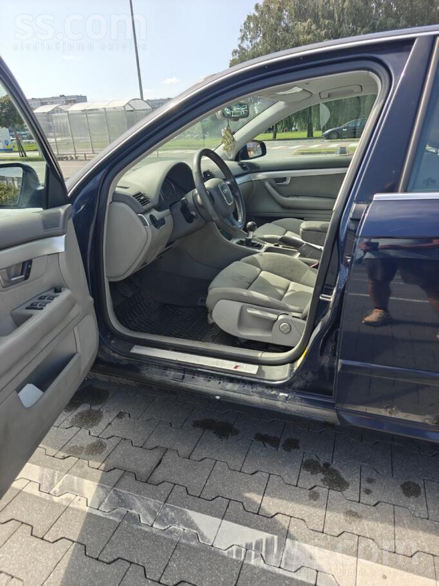 Blue Audi A4 2006 in Riga, with an engine capacity of 3.00 L and mileage of 388 thousand km for 2200 €, photo 7 on AUTOMOTO.COM.LV