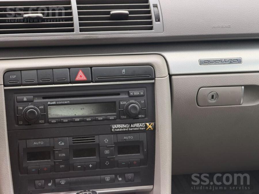Zils Audi A4 2006 Rīga, ar dzinēja tilpumu 3.00 L un nobraukumu 390 tūkst. km par 3200 €, foto 12 vietnē AUTOMOTO.COM.LV