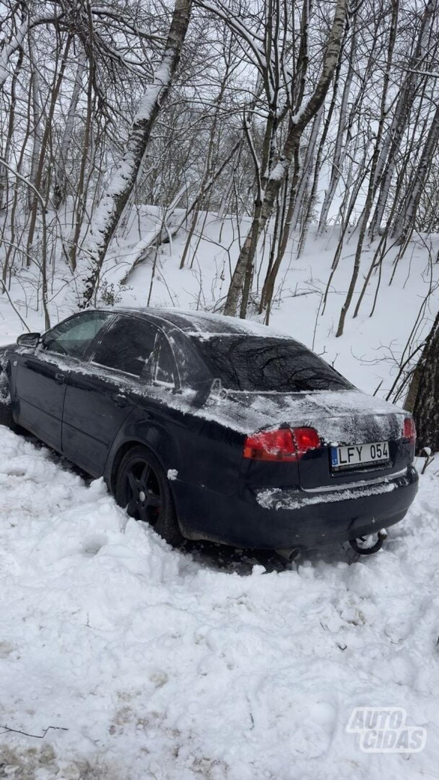 Blue Audi A4 2007 in Vilnius, with an engine capacity of 2.00 L and mileage of 335 thousand km for 1050 €, photo 3 on AUTOMOTO.COM.LV