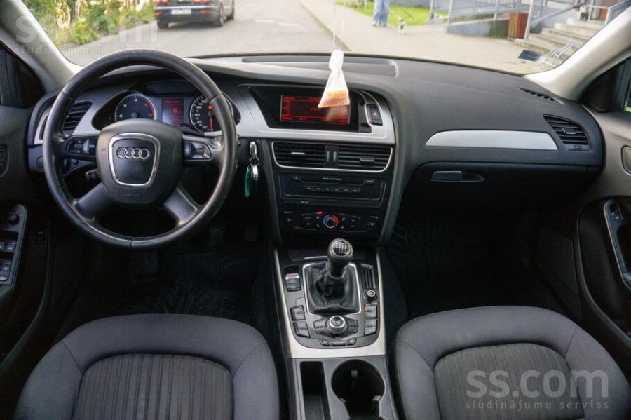Zils Audi A4 2008 Rīga, ar dzinēja tilpumu 2.00 L un nobraukumu 323 tūkst. km par 3990 €, foto 11 vietnē AUTOMOTO.COM.LV