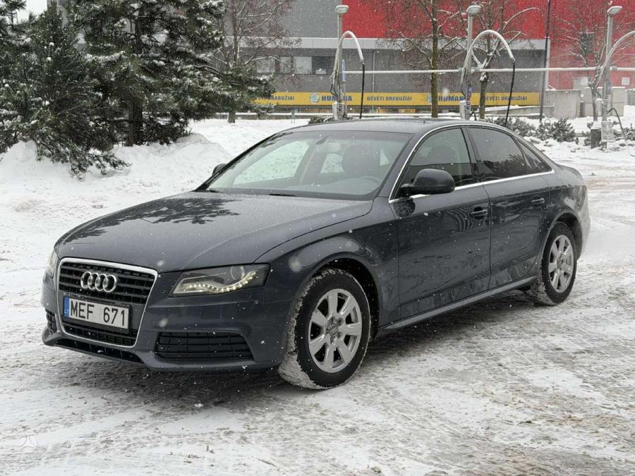 Blue Audi A4 2008 in Vilnius, with an engine capacity of 1.97 L and mileage of 308 thousand km for 3350 €, photo 2 on AUTOMOTO.COM.LV