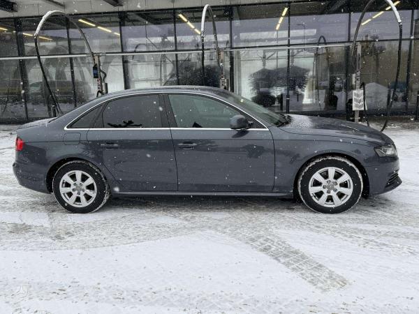 Zils Audi A4 2008 Viļņa, ar dzinēja tilpumu 1.97 L un nobraukumu 308 tūkst. km par 3350 €, foto 9 vietnē AUTOMOTO.COM.LV