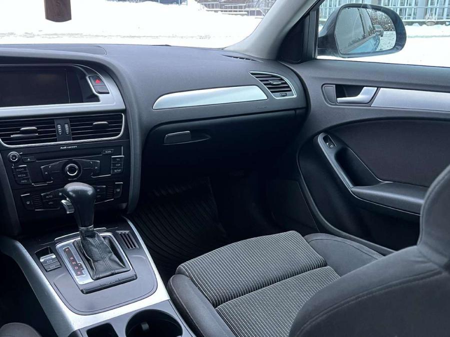 Blue Audi A4 2008 in Vilnius, with an engine capacity of 1.97 L and mileage of 399 thousand km for 3200 €, photo 14 on AUTOMOTO.COM.LV