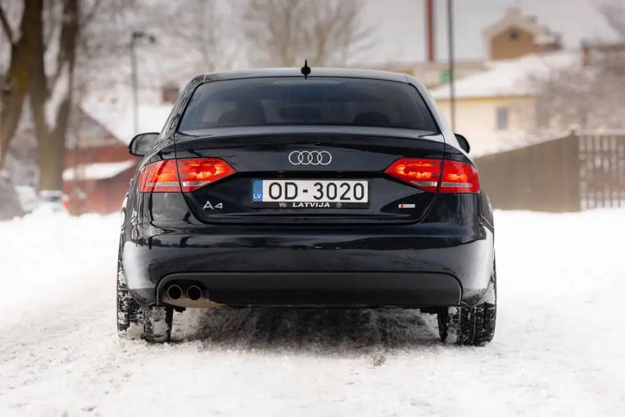 Zils Audi A4 2008 Jelgava, ar dzinēja tilpumu 2.00 L un nobraukumu 374 tūkst. km par 4900 €, foto 7 vietnē AUTOMOTO.COM.LV