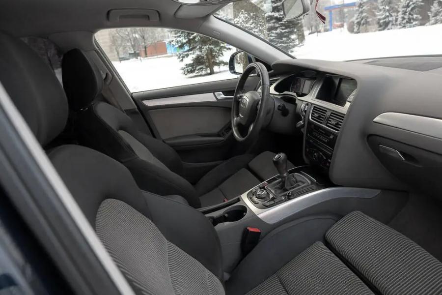 Zils Audi A4 2008 Jelgava, ar dzinēja tilpumu 2.00 L un nobraukumu 374 tūkst. km par 4900 €, foto 11 vietnē AUTOMOTO.COM.LV
