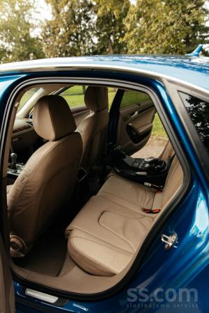 Blue Audi A4 2008 in Daugavpils, with an engine capacity of 2.00 L and mileage of 354 thousand km for 5400 €, photo 9 on AUTOMOTO.COM.LV