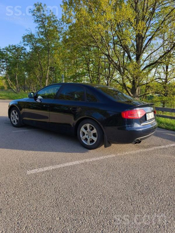 Zils Audi A4 2008 Kuldīga, ar dzinēja tilpumu 2.00 L un nobraukumu 243 tūkst. km par 4600 €, foto 5 vietnē AUTOMOTO.COM.LV