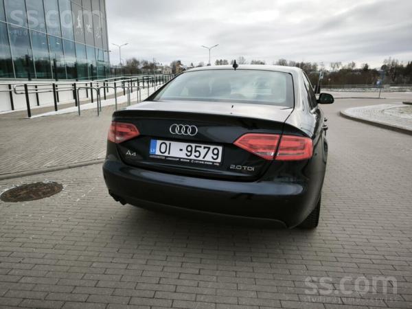 Zils Audi A4 2009 Rēzekne, ar dzinēja tilpumu 2.00 L un nobraukumu 282 tūkst. km par 6100 €, foto 8 vietnē AUTOMOTO.COM.LV