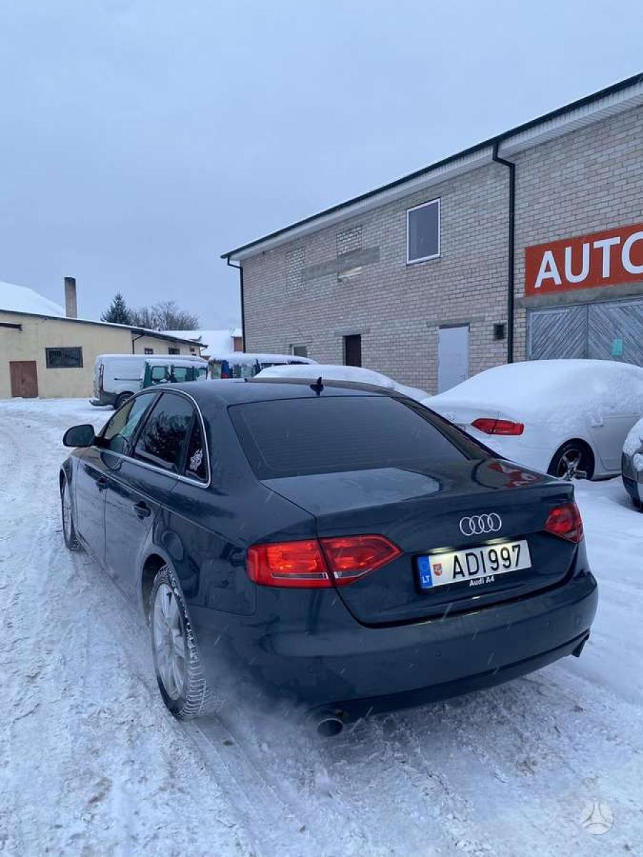 Blue Audi A4 2009 in Kelme, with an engine capacity of 2.70 L and mileage of 360 thousand km for 4450 €, photo 4 on AUTOMOTO.COM.LV