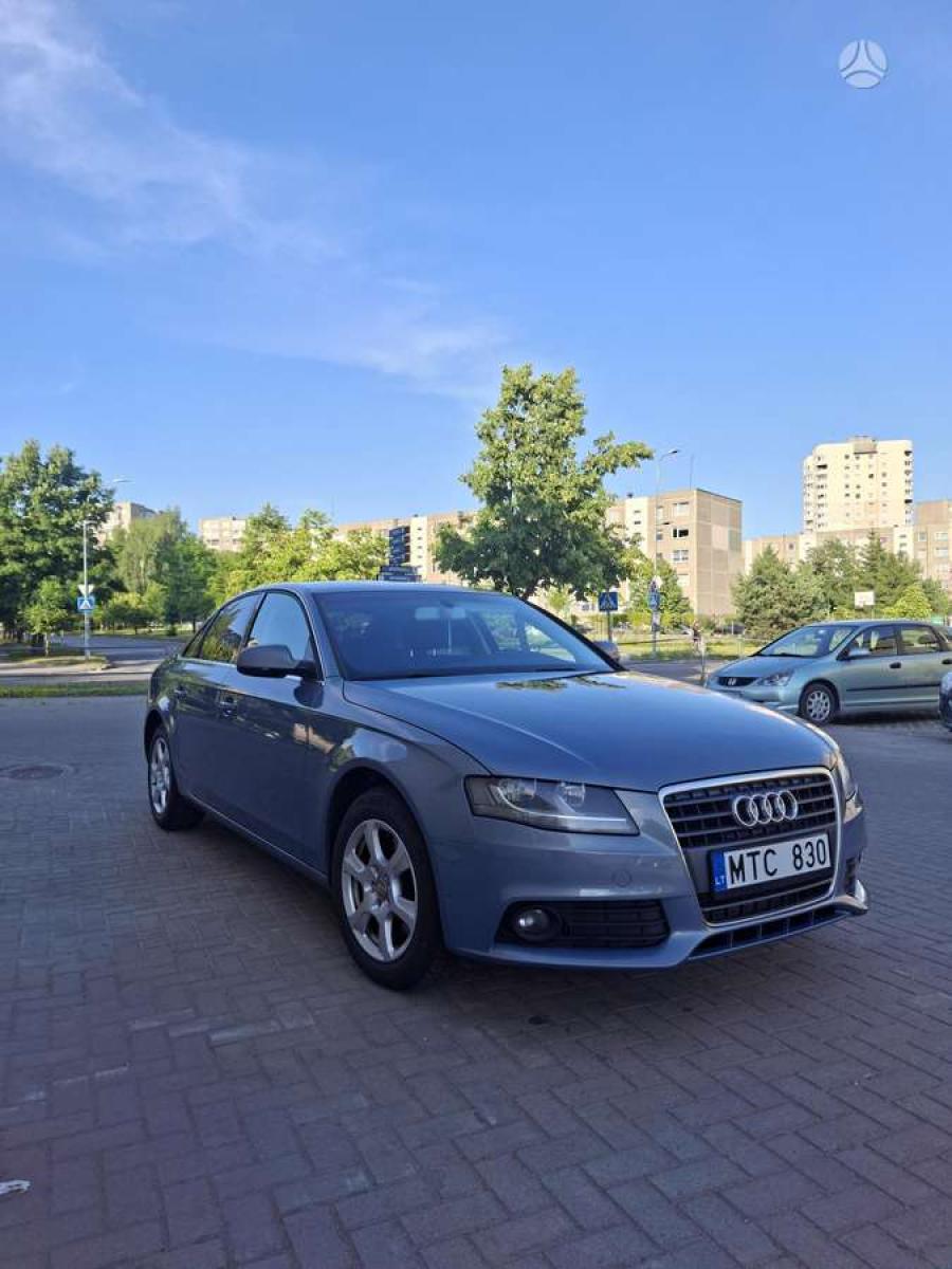 Zils Audi A4 2009 Viļņa, ar dzinēja tilpumu 1.97 L un nobraukumu 349 tūkst. km par 3950 €, foto 1 vietnē AUTOMOTO.COM.LV