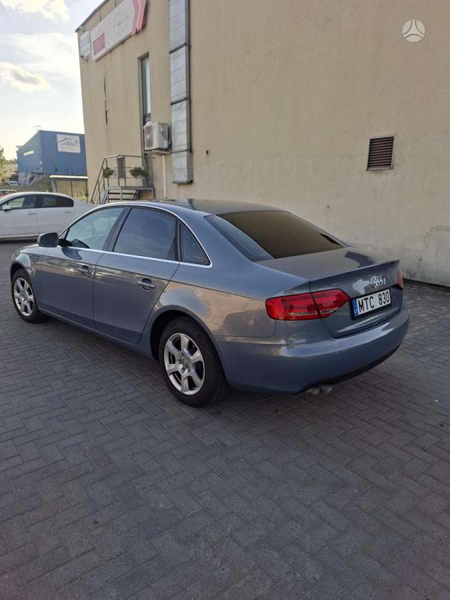 Zils Audi A4 2009 Viļņa, ar dzinēja tilpumu 1.97 L un nobraukumu 349 tūkst. km par 3950 €, foto 6 vietnē AUTOMOTO.COM.LV