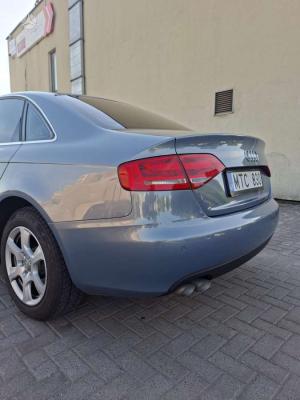 Zils Audi A4 2009 Viļņa, ar dzinēja tilpumu 1.97 L un nobraukumu 349 tūkst. km par 3950 €, foto 7 vietnē AUTOMOTO.COM.LV