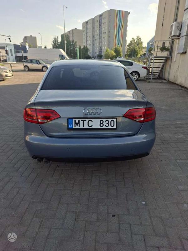 Zils Audi A4 2009 Viļņa, ar dzinēja tilpumu 1.97 L un nobraukumu 349 tūkst. km par 3950 €, foto 7 vietnē AUTOMOTO.COM.LV