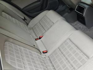 Zils Audi A4 2010 Jēkabpils, ar dzinēja tilpumu 2.00 L un nobraukumu 292 tūkst. km par 4990 €, foto 19 vietnē AUTOMOTO.COM.LV