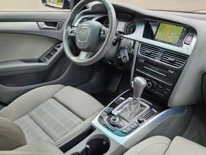 Zils Audi A4 2010 Jēkabpils, ar dzinēja tilpumu 2.00 L un nobraukumu 292 tūkst. km par 4990 €, foto 22 vietnē AUTOMOTO.COM.LV