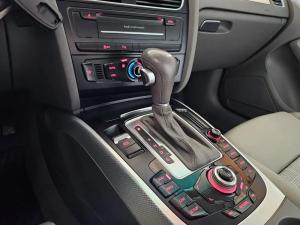Zils Audi A4 2010 Jēkabpils, ar dzinēja tilpumu 2.00 L un nobraukumu 292 tūkst. km par 4990 €, foto 28 vietnē AUTOMOTO.COM.LV