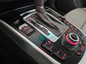 Zils Audi A4 2010 Jēkabpils, ar dzinēja tilpumu 2.00 L un nobraukumu 292 tūkst. km par 4990 €, foto 30 vietnē AUTOMOTO.COM.LV