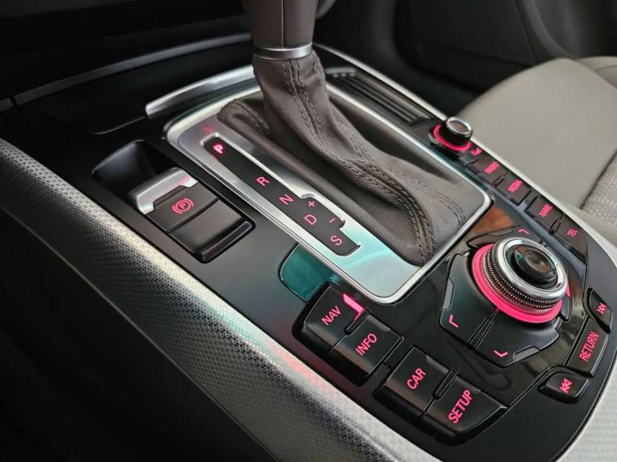 Zils Audi A4 2010 Jēkabpils, ar dzinēja tilpumu 2.00 L un nobraukumu 292 tūkst. km par 4990 €, foto 30 vietnē AUTOMOTO.COM.LV